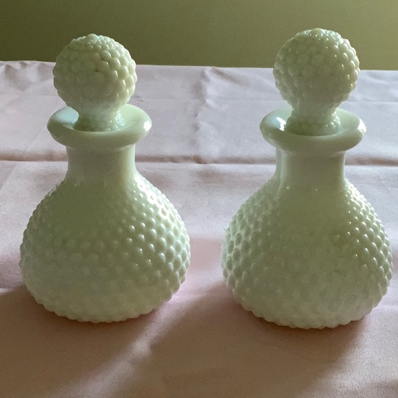Anchor Hocking | Other | Vintage White Milk Glass Cologne Perfume ...